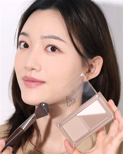 쥬쥬의 코스메살롱🇰🇷 광고 3ceofficial 색조 맛집 3ce의 신상 레이어 잇 올 팔레트가 5월19일 네이버 선런칭되었어요 코덕 생활하면서 이런 패키지는