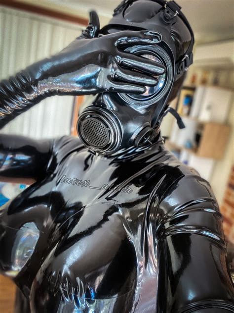 Unknown Latex Object In Gas Mask 4 Pics Xhamster