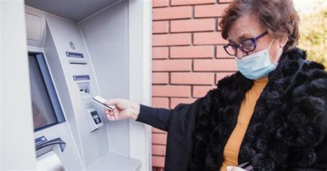 Увеличението на пенсиите ще се случи по следните три варианта За Жената