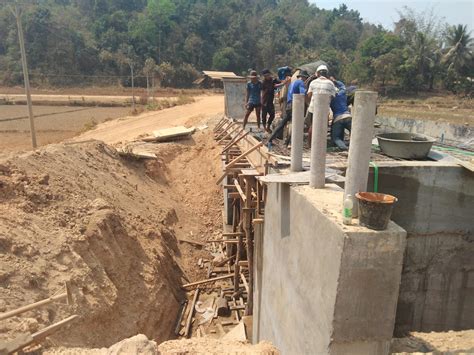 ပိုင်ကျုံမြို့ မိုးနိုင်း ညာပရော မိကြောင်ရွာချင်းဆက်လမ်းပေါ်၌ ကရင်ပြည