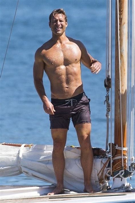 Pin By Erica Mudd On Things I Love In Shirtless Shirtless Men Glen