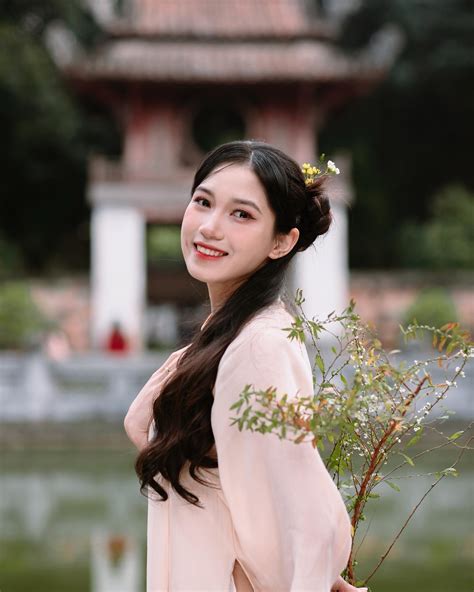 Hot Girl B Ng Chuy N X Vinh D C K T N P Ng H A Thi U N H Th Nh X A Trong Ng Y T T