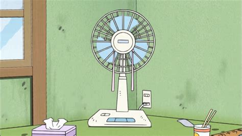 蜡笔小新：小新阿姨梦冴真是节约，夏天不开空调只用这个降温 凤凰网视频 凤凰网