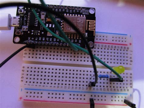 Ligando E Desligando Led Por Via Do Wifi Usando Esp8266 Node Mcu By Valdiney França Medium