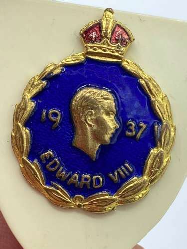 1937 Coronation Of Abdicated King Edward Viii Souvenir Badge