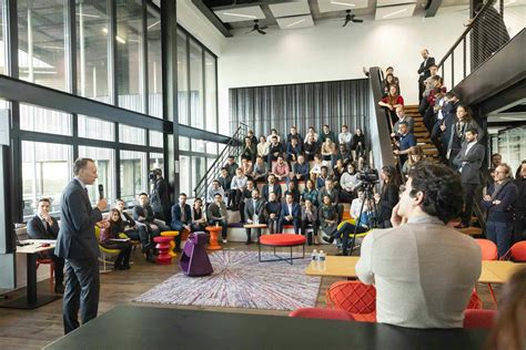 En Plein Cœur De Paris Axa Inaugure Un Pôle Mondial Dédié à L