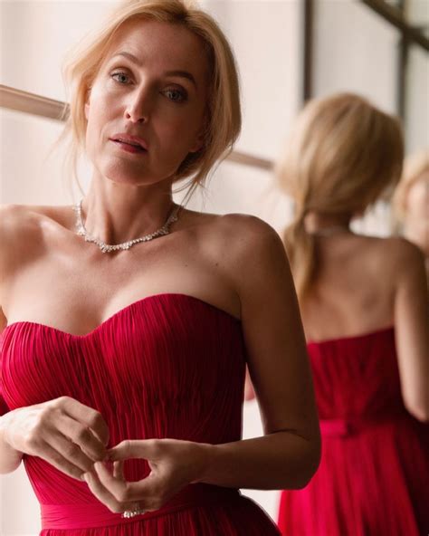 Gillian Anderson Sag Awards Photoshoot April Hawtcelebs