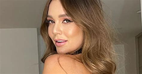 Lina Tejeiro는 추종자들과 외로움에 대한 의견을 공유했습니다 Infobae