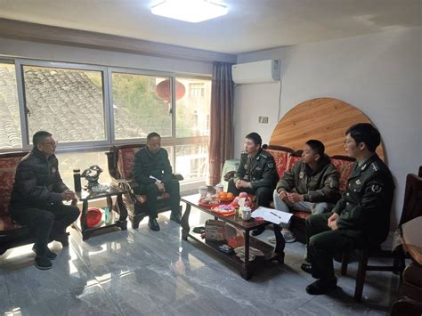 黄岩上垟征兵家访面对面 严把新兵质量关