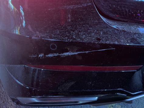 접촉사고 뒷범퍼 살짝 깨짐 지식in