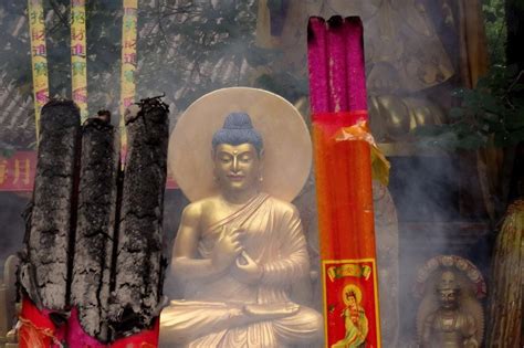 在开封烧香祈福你会选择去哪儿网友反正我不去大相国寺