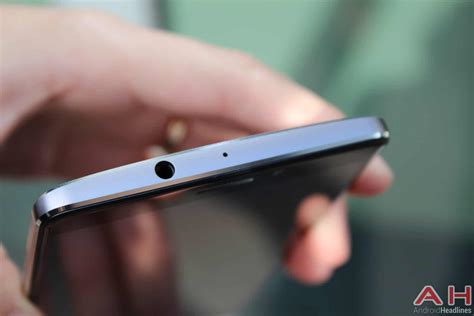 Hands On With The Huawei Mate S