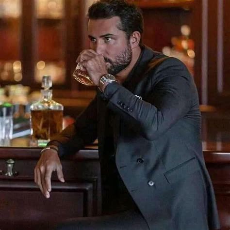 ධම්මපදය බුදුන් වඩිනවා වාගෙයි ️🌸 සුබ උදෑසනක් වේවා තෙරුවන් සරණයි ️🌸 අද දවස පුරාම බුදුගුණ