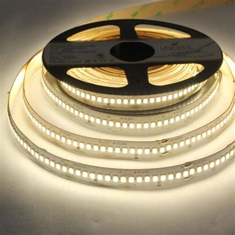 Придбати Світлодіодна стрічка Led Stil 4000k 22 Вт м 2835 240 діодів