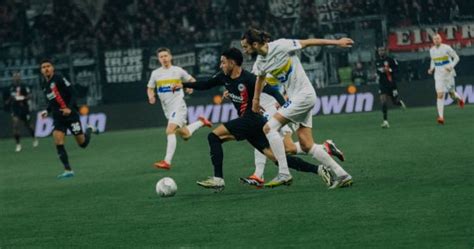 مرموش فى مواجهة صعبة مع فرانكفورت أمام باير ليفركوزن بالدوري الألماني
