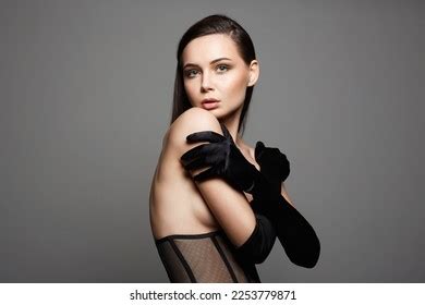 Gorgeous Naked Brunette Girl Images Stock Photos Vectors Shutterstock