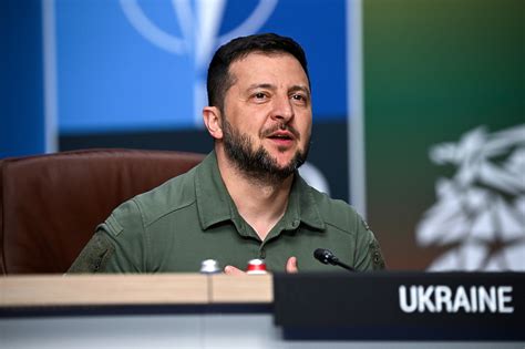 Украйна съобщи че е осуетила опит за убийство на Зеленски от Русия