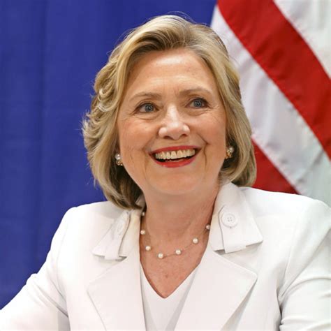 Hillary Clinton Caught Dancing To Jennifer Lopezs Hit Single