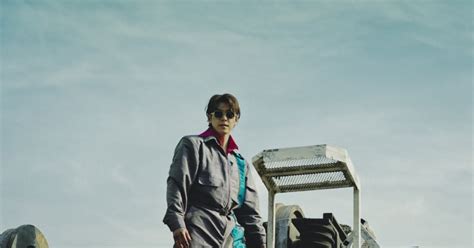 김우빈 외계 인 2부로 컴백 한계 없는 캐릭터 소화력