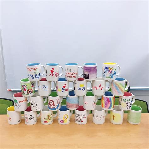 머그컵체험학습 머그컵만들기출강 60명의 개성 넘치는 머그컵만들기 토리네작업실 캘리그라피and전각디자인