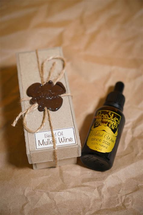 Mulled Wine 갈색 종이 개인 관리 그루밍 액세서리 그루밍 제품 그를위한 선물 남녀 공통의 남성 그루밍 남성 라이프스타일 러스틱 럭셔리 보여주다