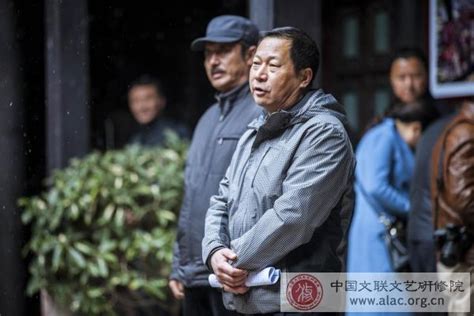 印象昆明 溢彩春城藏族班学员赴昆明市文联观展 全国藏族地区文联系统干部研修班 文联协会工作培训 研修项目 中国文联文艺研修院