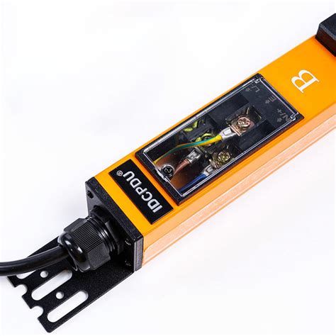 Wholesale 20 Outlets IEC C13 IEC C19 Lockable Sockets 1U Hot Swappable Indicator Vertical RS485