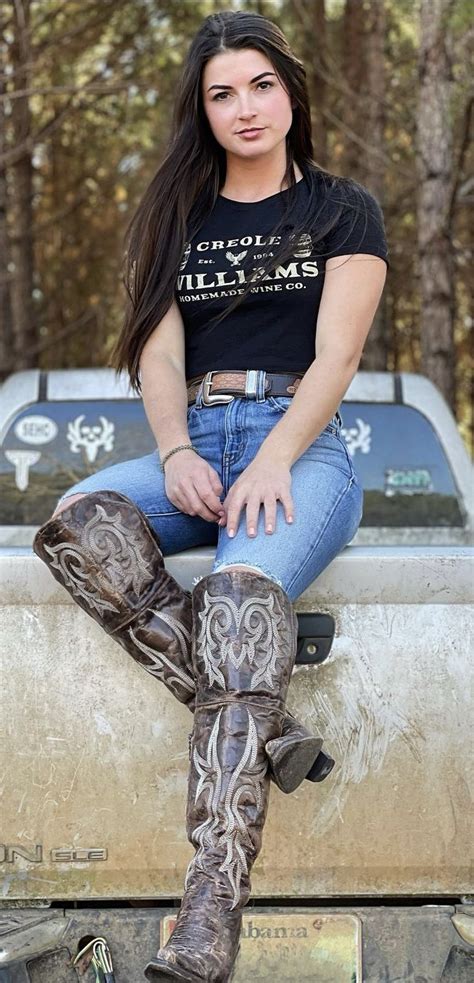 Female Cowgirl Boots Cowgirls In Boots Female Cowboy Boots Outfit