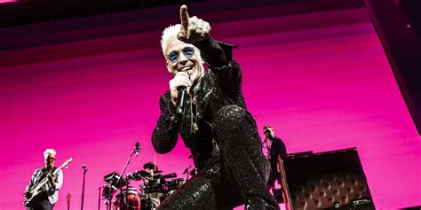 Thomas Helmig Med Rørende Hyldest Til Hugo