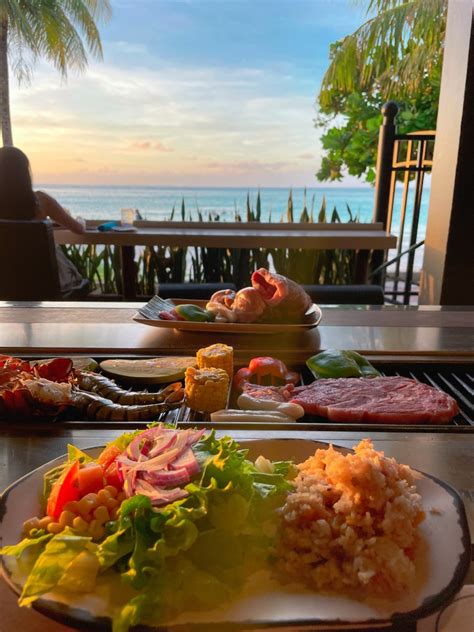 여행중 갔던 맛집들 피카 타이누들퀴진 비치하우스 그릴바베큐 도스버거 토리레스토랑 네이버 블로그