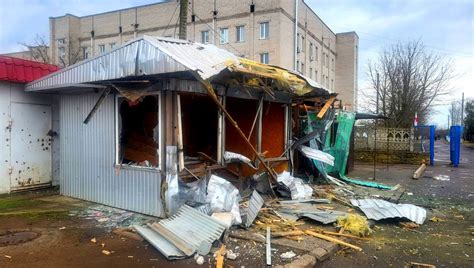 За добу на Херсонщині через російські обстріли двоє людей дістали