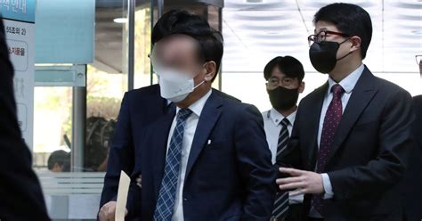 백현동 개발 로비스트 김인섭 구속심문 출석질문엔 침묵