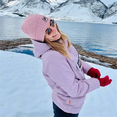 Mariangela Pascarella Mariangela Pascarella • Threads Say More