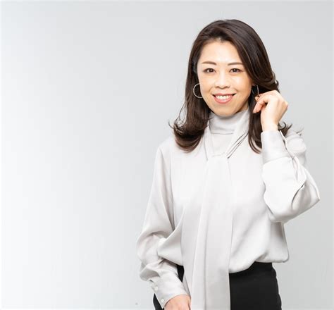 稼ぎたい女性起業家専門イメージコンサルタントのウィルラボファッション・メイクが苦手でも稼げる美人起業家に導くマンツーマン外見コーチ
