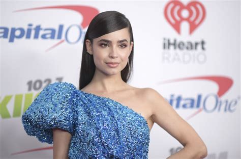 Sofia Carson Iheartradio Jingle Ball 2017 In Inglewood • Celebmafia