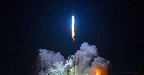 Jeff Bezos Falcon 9 Style Rocket Reaches Orbit On First Try But First