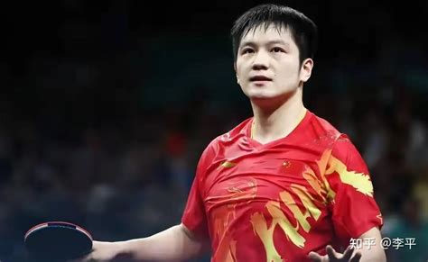 刘国梁辞去乒协主席，王励勤当选新任主席，樊振东回归的时机到了 知乎