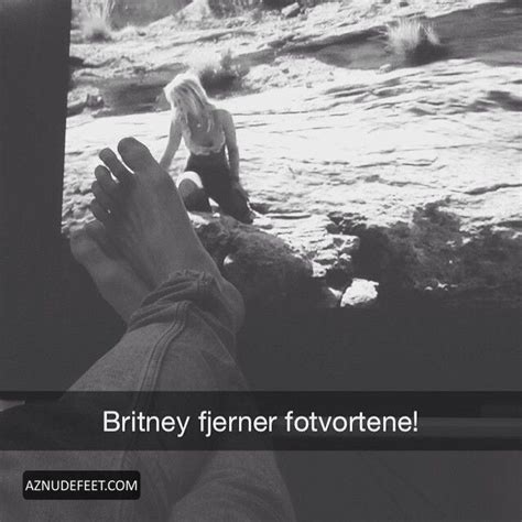 Anders Rydning Feet Aznudefeet Men