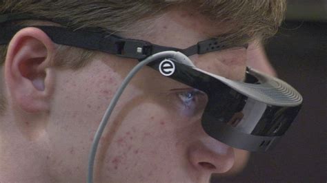 Electronic Glasses Improve Sight Of Legally Blind Teen Abc13 Houston