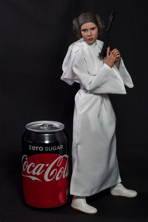 Doons Dungeon Hot Toys Star Wars Princess Leia Figure Review