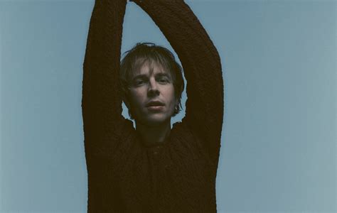 Tom Odell Releases Dreamy New Single Dont Let Me Go While On The Road With Billie Eilish