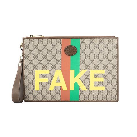 구찌 Gucci 구찌 클러치백 636171 베이지 가죽 수프림 남자 여자 친구 명품 가방 트렌비