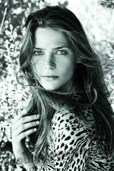Top 15 Beautiful Bulgarian Women Photo Gallery