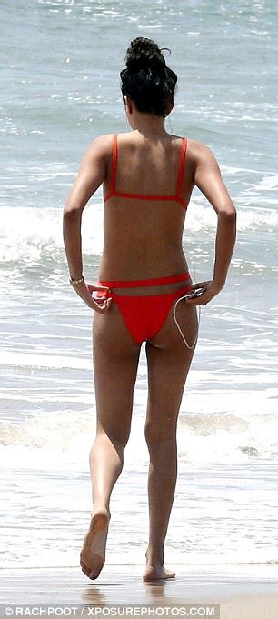 8 Hot Sexy Neelam Gill Bikini Pics