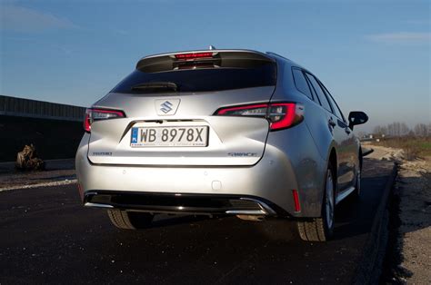 Suzuki Swace 1 8 Hybrid 2wd E Cvt Elegance Test