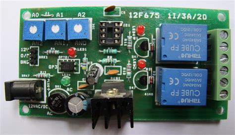 Pic12f675 Pic Microcontroller Development Board With 2 Relays And 3 Analog Inputs Hacktronics