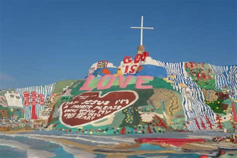 Inside Slab City Californias Off Grid Desert Community