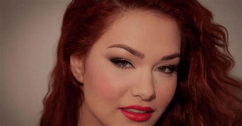 Fely Donose De La Vocea României îşi Lansează Primul Single Din Carieră