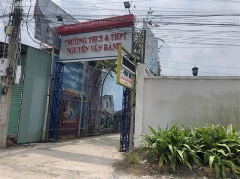 I U Tra V Nam Sinh L P Long An B B N Nh T Vong