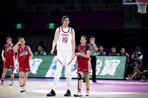 Zhang Ziyu Cetak Rekor Sebagai Pebasket Wanita Tertinggi Di Dunia Tekuk Indonesia